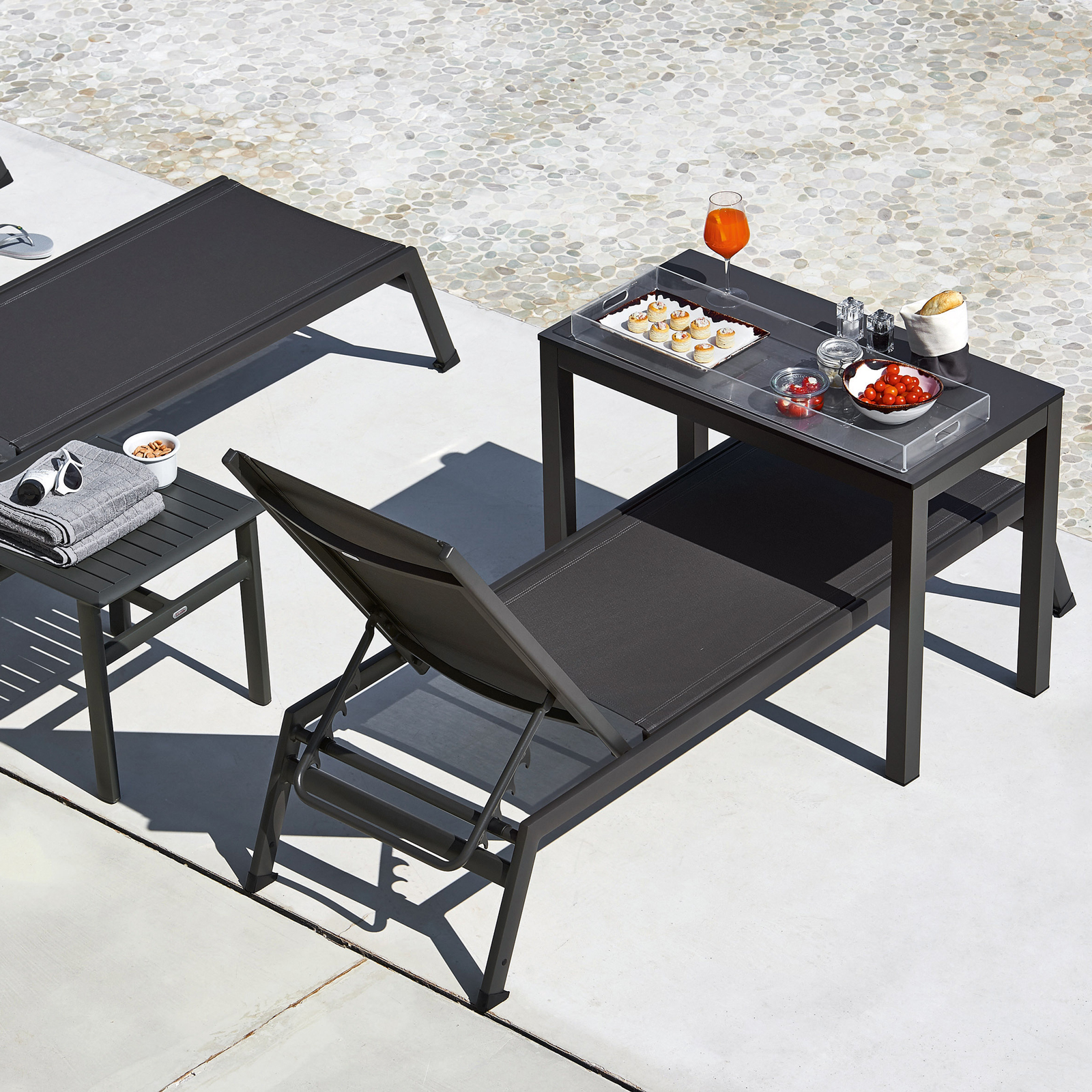 victor-sun-lounger-varaschin-core-furniture-product-1 - Core Furniture ...