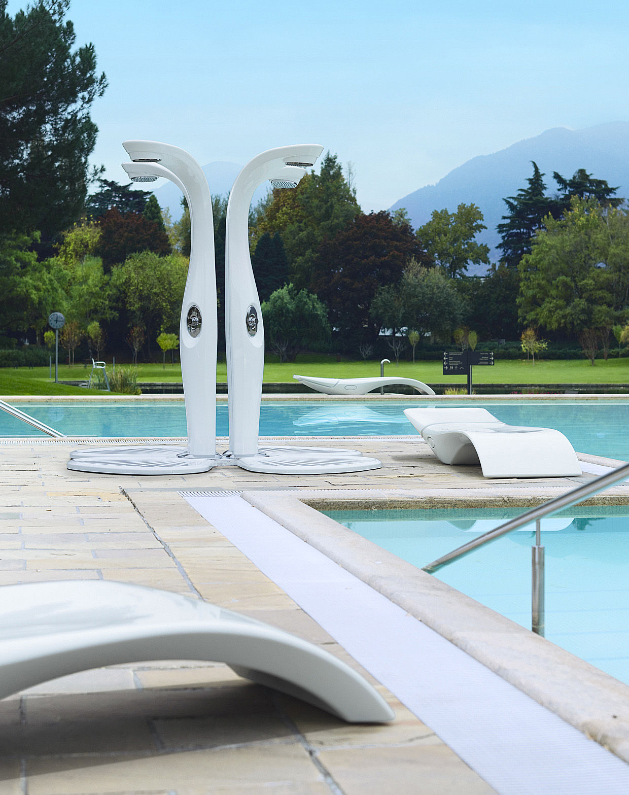 dyno&paw-shower-accesories-myyour-outdoor-core-furniture-product-6 ...