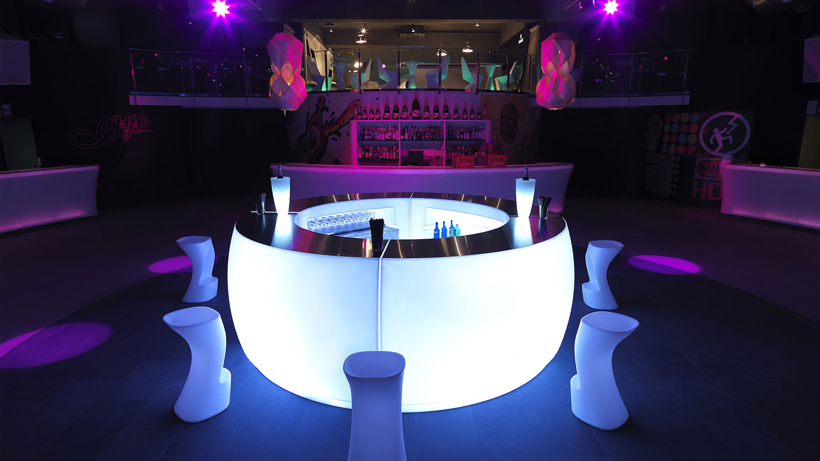 FIESTA MODULAR BAR UNITS By Vondom | Core Furniture Online