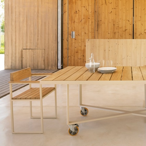 VINEYARD DINING TABLE By Vondom | Core Furniture Online